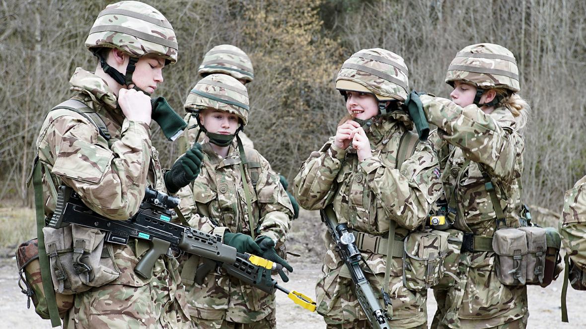 Raw Recruits: Squaddies at 16 Documentary Series Overview – Military ...
